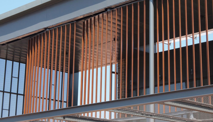 EN 52022-3 건물의 에너지 성능 - 유리 일체형 태양 보호 장치의 태양광 및 일광 특성에 대한 자세한 계산 방법