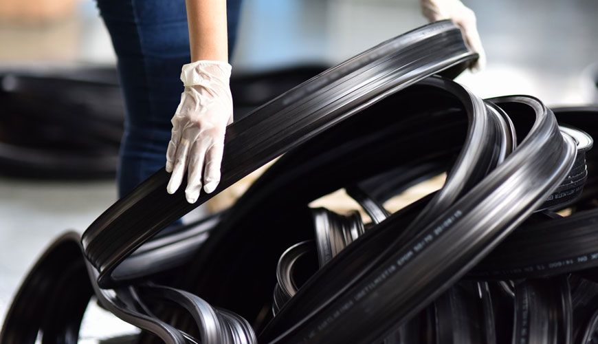 EN ISO 815 Gomma - Vulcanizzata o Termoplastica - Metodo di prova standard per la determinazione ...