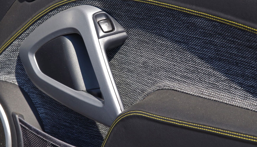 SAE J2412 制御放射線キセノン アーク装置を使用した自動車内装トリム コンポーネントの加速暴露の標準試験