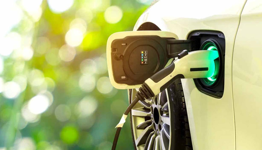 使用 SAE J2929 锂基可充电电池进行电动和混合动力汽车推进电池系统测试